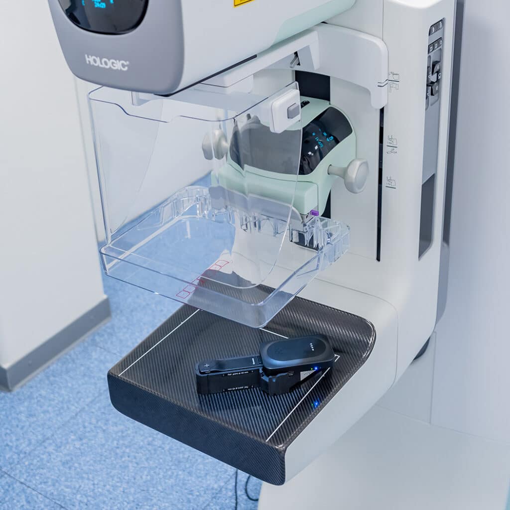 Mako Mammo Holder - RTI